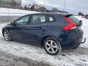 Blue Volvo V40 2014 in Kaunas, with an engine capacity of 1.98 L and mileage of 225 thousand km for 5250 €, photo 15 on AUTOMOTO.COM.LV