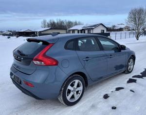 Blue Volvo V40 2014 in Vilnius, with an engine capacity of 1.56 L and mileage of 162 thousand km for 6900 €, photo 9 on AUTOMOTO.COM.LV