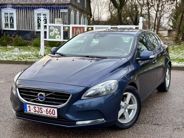 Zils Volvo V40 2014 Kauņa, ar dzinēja tilpumu 1.56 L un nobraukumu 290 tūkst. km par 5650 €, foto 3 vietnē AUTOMOTO.COM.LV