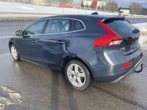 Zils Volvo V40 2014 Kauņa, ar dzinēja tilpumu 2.00 L un nobraukumu 258 tūkst. km par 5950 €, foto 14 vietnē AUTOMOTO.COM.LV