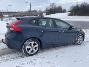 Zils Volvo V40 2014 Kauņa, ar dzinēja tilpumu 1.97 L un nobraukumu 207 tūkst. km par 5650 €, foto 9 vietnē AUTOMOTO.COM.LV