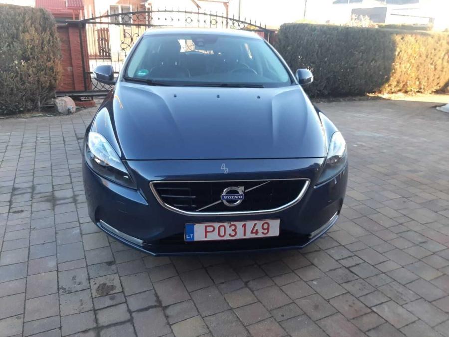 Blue Volvo V40 2014 in Kaunas, with an engine capacity of 1.60 L and mileage of 262 thousand km for 4700 €, photo 2 on AUTOMOTO.COM.LV