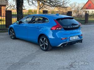 Zils Volvo V40 2014 Paide, ar dzinēja tilpumu 1.60 L un nobraukumu 275 tūkst. km par 7190 €, foto 6 vietnē AUTOMOTO.COM.LV