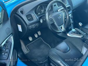 Синий Вольво В40 2014 в Пайде, объемом двигателя 1.60 л и пробегом 275 тыс. км за 7190 €, фото 10 на AUTOMOTO.COM.LV