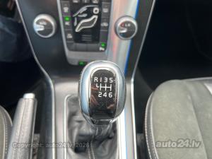 Blue Volvo V40 2014 in Paide, with an engine capacity of 1.60 L and mileage of 280 thousand km for 7250 €, photo 22 on AUTOMOTO.COM.LV
