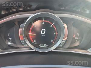 Zils Volvo V40 2014 Rīga, ar dzinēja tilpumu 2.00 L un nobraukumu 385 tūkst. km par 4500 €, foto 6 vietnē AUTOMOTO.COM.LV