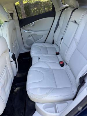 Синий Вольво В40 2014 в Алитус, объемом двигателя 1.60 л и пробегом 235 тыс. км за 5700 €, фото 19 на AUTOMOTO.COM.LV