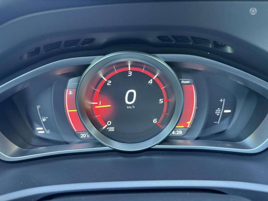 Синий Вольво В40 2014 в Алитус, объемом двигателя 1.60 л и пробегом 235 тыс. км за 5700 €, фото 28 на AUTOMOTO.COM.LV