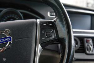 Blue Volvo V40 2014 in Vilnius, with an engine capacity of 1.97 L and mileage of 235 thousand km for 9250 €, photo 25 on AUTOMOTO.COM.LV