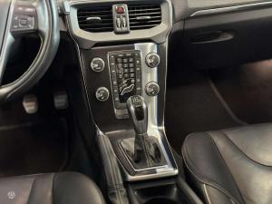 Blue Volvo V40 2014 in Klaipeda, with an engine capacity of 1.97 L and mileage of 275 thousand km for 7900 €, photo 14 on AUTOMOTO.COM.LV