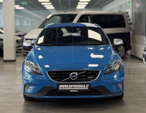 Blue Volvo V40 2014 in Klaipeda, with an engine capacity of 1.97 L and mileage of 275 thousand km for 7900 €, photo 26 on AUTOMOTO.COM.LV