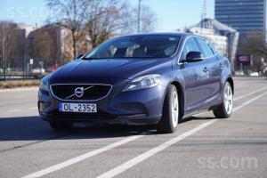 Blue Volvo V40 2014 in Riga, with an engine capacity of 1.60 L and mileage of 320 thousand km for 3880 €, photo 5 on AUTOMOTO.COM.LV