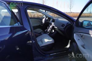 Blue Volvo V40 2014 in Riga, with an engine capacity of 1.60 L and mileage of 320 thousand km for 3880 €, photo 10 on AUTOMOTO.COM.LV