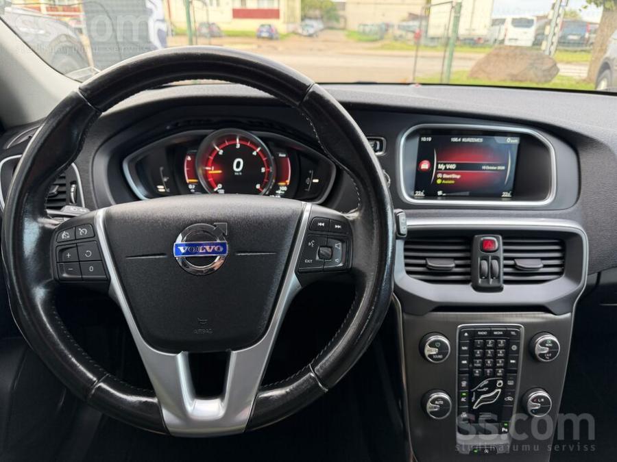 Blue Volvo V40 2014 in Talsi, with an engine capacity of 2.00 L and mileage of 324 thousand km for 4900 €, photo 17 on AUTOMOTO.COM.LV
