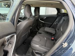 Blue Volvo V40 2014 in Talsi, with an engine capacity of 2.00 L and mileage of 324 thousand km for 4900 €, photo 25 on AUTOMOTO.COM.LV