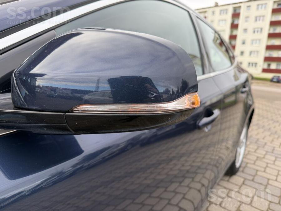 Blue Volvo V40 2014 in Talsi, with an engine capacity of 2.00 L and mileage of 324 thousand km for 4900 €, photo 28 on AUTOMOTO.COM.LV