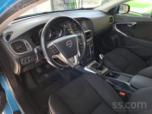 Zils Volvo V40 2015 Rīga, ar dzinēja tilpumu 1.60 L un nobraukumu 100 tūkst. km par 9200 €, foto 6 vietnē AUTOMOTO.COM.LV