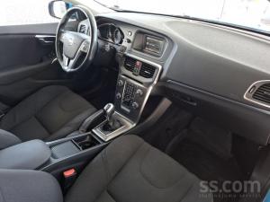 Zils Volvo V40 2015 Rīga, ar dzinēja tilpumu 1.60 L un nobraukumu 100 tūkst. km par 9200 €, foto 8 vietnē AUTOMOTO.COM.LV