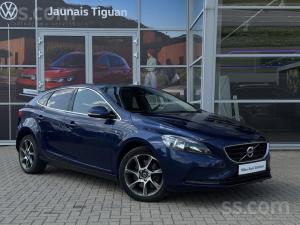 Zils Volvo V40 2015 Valmiera, ar dzinēja tilpumu 2.00 L un nobraukumu 195 tūkst. km par 7600 €, foto 1 vietnē AUTOMOTO.COM.LV