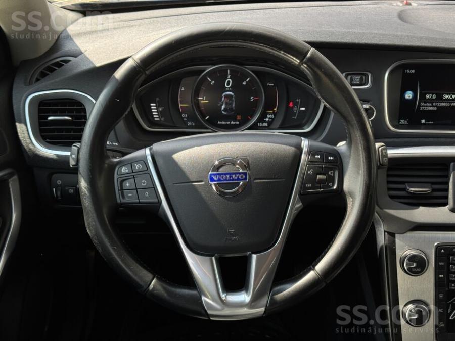 Zils Volvo V40 2015 Valmiera, ar dzinēja tilpumu 2.00 L un nobraukumu 195 tūkst. km par 7600 €, foto 8 vietnē AUTOMOTO.COM.LV