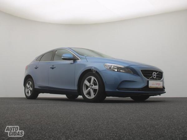 Zils Volvo V40 2015 Viļņa, ar dzinēja tilpumu 2.00 L un nobraukumu 216 tūkst. km par 8299 €, foto 11 vietnē AUTOMOTO.COM.LV