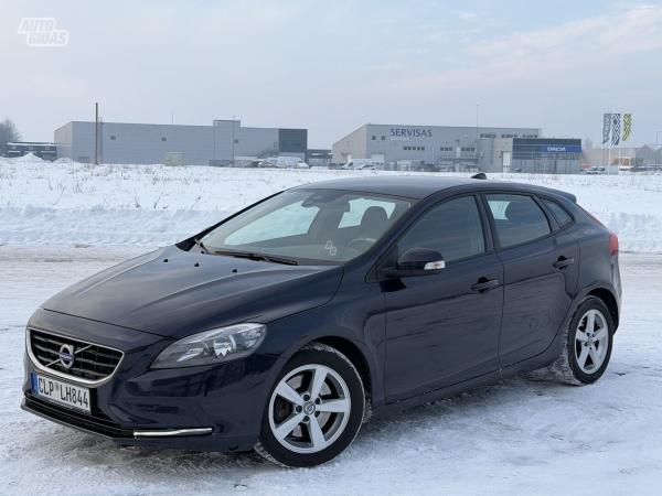 Zils Volvo V40 2015 Panevēža, ar dzinēja tilpumu 2.00 L un nobraukumu 279 tūkst. km par 6850 €, foto 3 vietnē AUTOMOTO.COM.LV