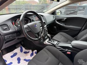 Zils Volvo V40 2015 Panevēža, ar dzinēja tilpumu 2.00 L un nobraukumu 279 tūkst. km par 6850 €, foto 10 vietnē AUTOMOTO.COM.LV