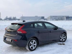 Blue Volvo V40 2015 in Panevezys, with an engine capacity of 1.97 L and mileage of 279 thousand km for 6850 €, photo 6 on AUTOMOTO.COM.LV