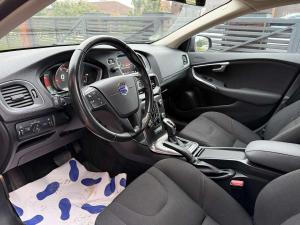 Blue Volvo V40 2015 in Panevezys, with an engine capacity of 1.97 L and mileage of 279 thousand km for 6850 €, photo 10 on AUTOMOTO.COM.LV