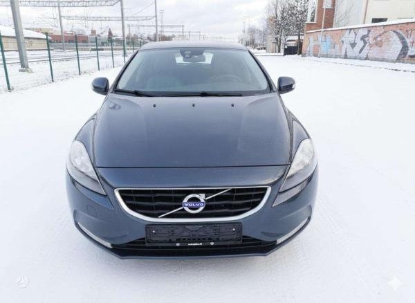 Zils Volvo V40 2015 Šauļi, ar dzinēja tilpumu 1.56 L un nobraukumu 239 tūkst. km par 6990 €, foto 2 vietnē AUTOMOTO.COM.LV