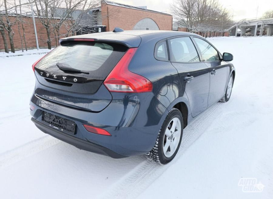Zils Volvo V40 2015 Šauļi, ar dzinēja tilpumu 1.60 L un nobraukumu 239 tūkst. km par 6990 €, foto 4 vietnē AUTOMOTO.COM.LV