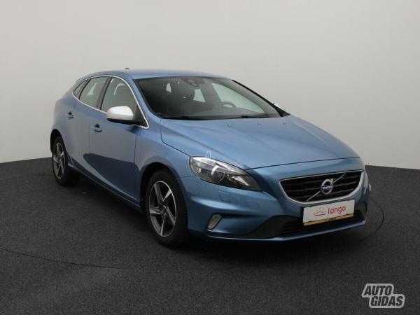 Zils Volvo V40 2015 Viļņa, ar dzinēja tilpumu 2.00 L un nobraukumu 251 tūkst. km par 7899 €, foto 10 vietnē AUTOMOTO.COM.LV