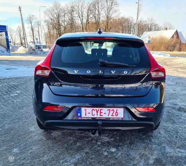 Zils Volvo V40 2015 Tauragė, ar dzinēja tilpumu 2.00 L un nobraukumu 243 tūkst. km par 5100 €, foto 2 vietnē AUTOMOTO.COM.LV