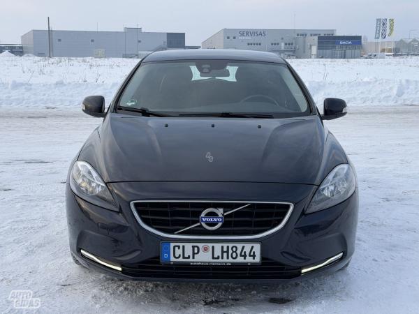 Zils Volvo V40 2015 Panevēža, ar dzinēja tilpumu 2.00 L un nobraukumu 279 tūkst. km par 6700 €, foto 2 vietnē AUTOMOTO.COM.LV