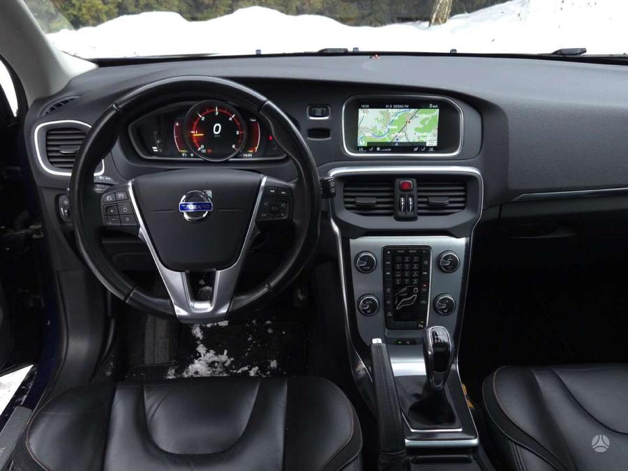 Zils Volvo V40 2015 Kauņa, ar dzinēja tilpumu 2.00 L un nobraukumu 289 tūkst. km par 7250 €, foto 13 vietnē AUTOMOTO.COM.LV