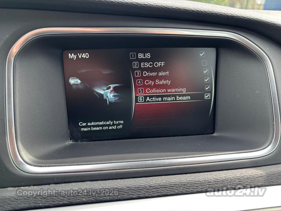 Blue Volvo V40 2015 in Paide, with an engine capacity of 2.00 L and mileage of 200 thousand km for 7690 €, photo 19 on AUTOMOTO.COM.LV