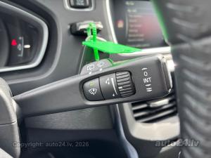 Blue Volvo V40 2015 in Paide, with an engine capacity of 2.00 L and mileage of 200 thousand km for 7690 €, photo 22 on AUTOMOTO.COM.LV
