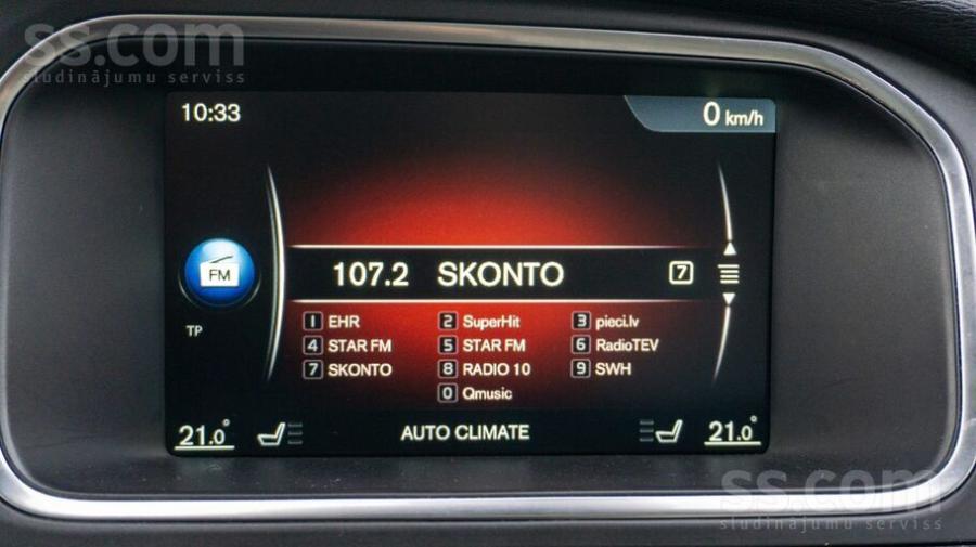 Blue Volvo V40 2015 in Riga, with an engine capacity of 2.00 L and mileage of 256 thousand km for 6590 €, photo 17 on AUTOMOTO.COM.LV