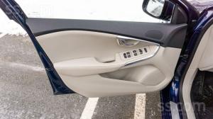 Blue Volvo V40 2015 in Riga, with an engine capacity of 2.00 L and mileage of 256 thousand km for 6590 €, photo 25 on AUTOMOTO.COM.LV