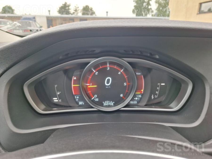 Синий Вольво В40 2015 в Валмиера, объемом двигателя 1.60 л и пробегом 350 тыс. км за 5900 €, фото 8 на AUTOMOTO.COM.LV