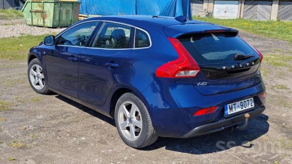 Zils Volvo V40 2015 Liepāja, ar dzinēja tilpumu 2.00 L un nobraukumu 231 tūkst. km par 6800 €, foto 4 vietnē AUTOMOTO.COM.LV