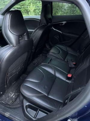 Zils Volvo V40 2015 Kauņa, ar dzinēja tilpumu 1.56 L un nobraukumu 162 tūkst. km par 5550 €, foto 9 vietnē AUTOMOTO.COM.LV