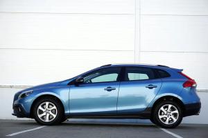 Zils Volvo V40 2015 Rīga, ar dzinēja tilpumu 2.00 L un nobraukumu 246 tūkst. km par 7900 €, foto 6 vietnē AUTOMOTO.COM.LV
