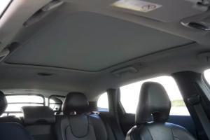 Zils Volvo V40 2015 Rīga, ar dzinēja tilpumu 2.00 L un nobraukumu 246 tūkst. km par 7900 €, foto 15 vietnē AUTOMOTO.COM.LV