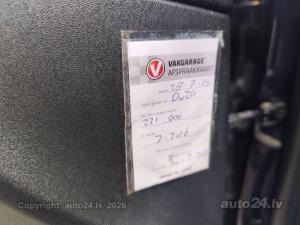 Blue Volvo V40 2015 in Paide, with an engine capacity of 2.00 L and mileage of 220 thousand km for 6990 €, photo 21 on AUTOMOTO.COM.LV