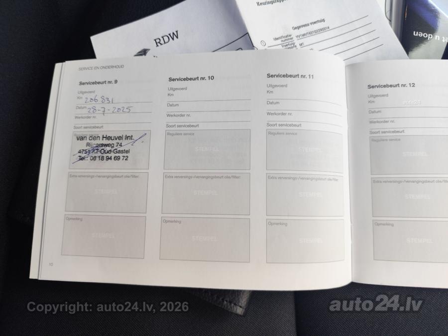 Blue Volvo V40 2015 in Paide, with an engine capacity of 2.00 L and mileage of 220 thousand km for 6990 €, photo 27 on AUTOMOTO.COM.LV