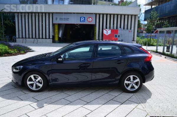 Blue Volvo V40 2015 in Riga, with an engine capacity of 2.00 L and mileage of 126 thousand km for 7700 €, photo 8 on AUTOMOTO.COM.LV