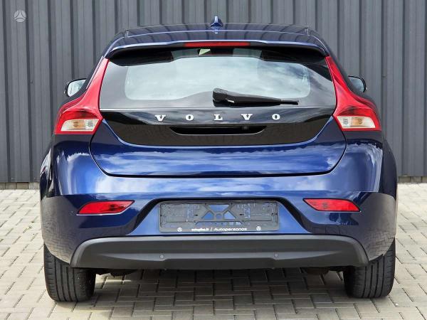 Zils Volvo V40 2015 Kauņa, ar dzinēja tilpumu 2.00 L un nobraukumu 244 tūkst. km par 7750 €, foto 7 vietnē AUTOMOTO.COM.LV