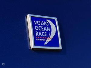 Blue Volvo V40 2015 in Kaunas, with an engine capacity of 2.00 L and mileage of 244 thousand km for 7750 €, photo 11 on AUTOMOTO.COM.LV