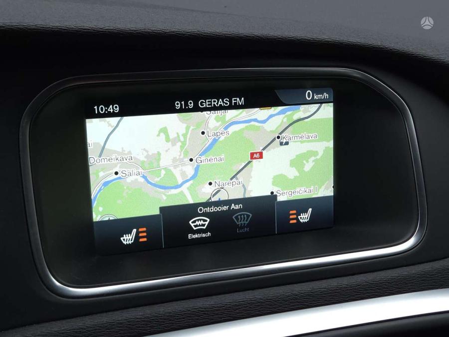 Blue Volvo V40 2015 in Kaunas, with an engine capacity of 2.00 L and mileage of 244 thousand km for 7750 €, photo 21 on AUTOMOTO.COM.LV